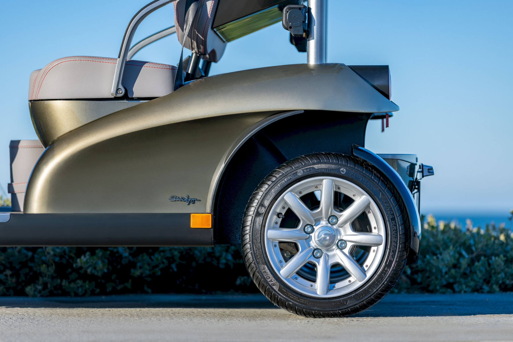 Garia Via 2-seater - Garia Luxury Golf Car
